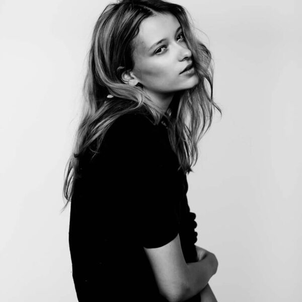 Stihia – Waiting in sands…