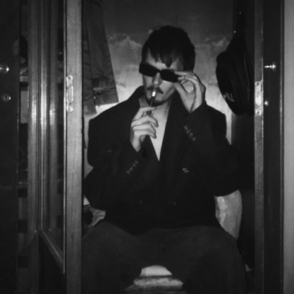 Stihia – Waiting in sands…